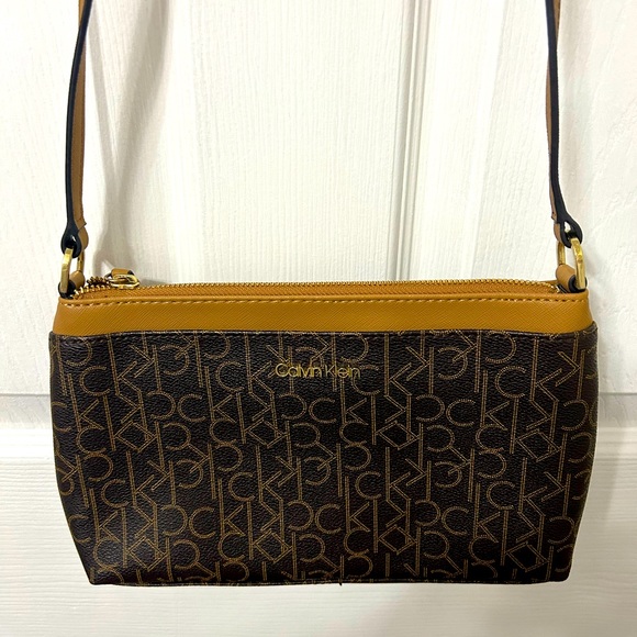 Calvin Klein | Bags | Calvin Klein Signature Crossbody Bag | Poshmark